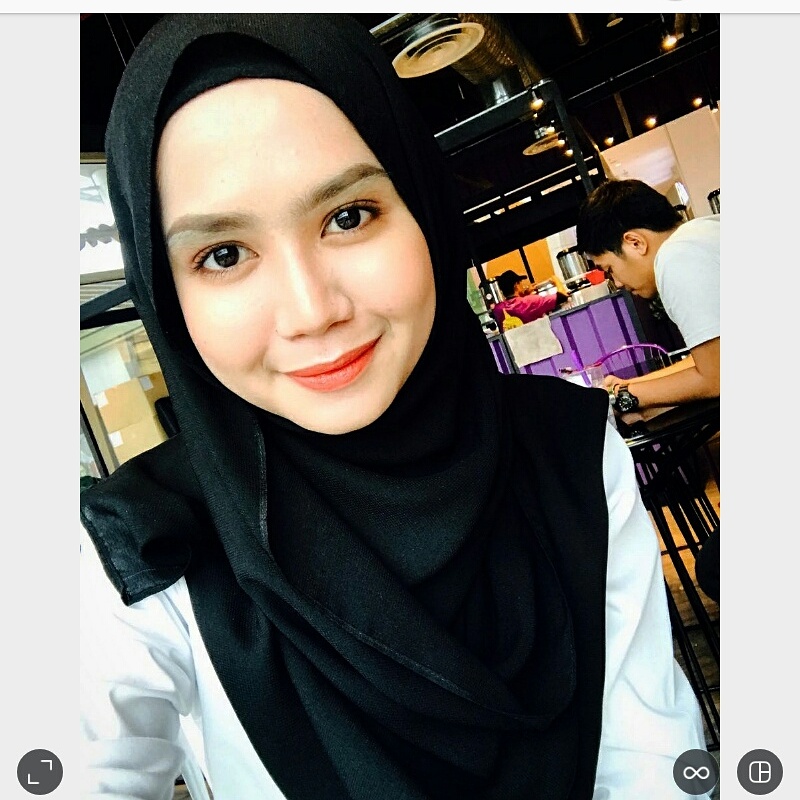 Model Hijabers NUR AIN BT ABDULLAH dari Kelantan - DEWANDRA